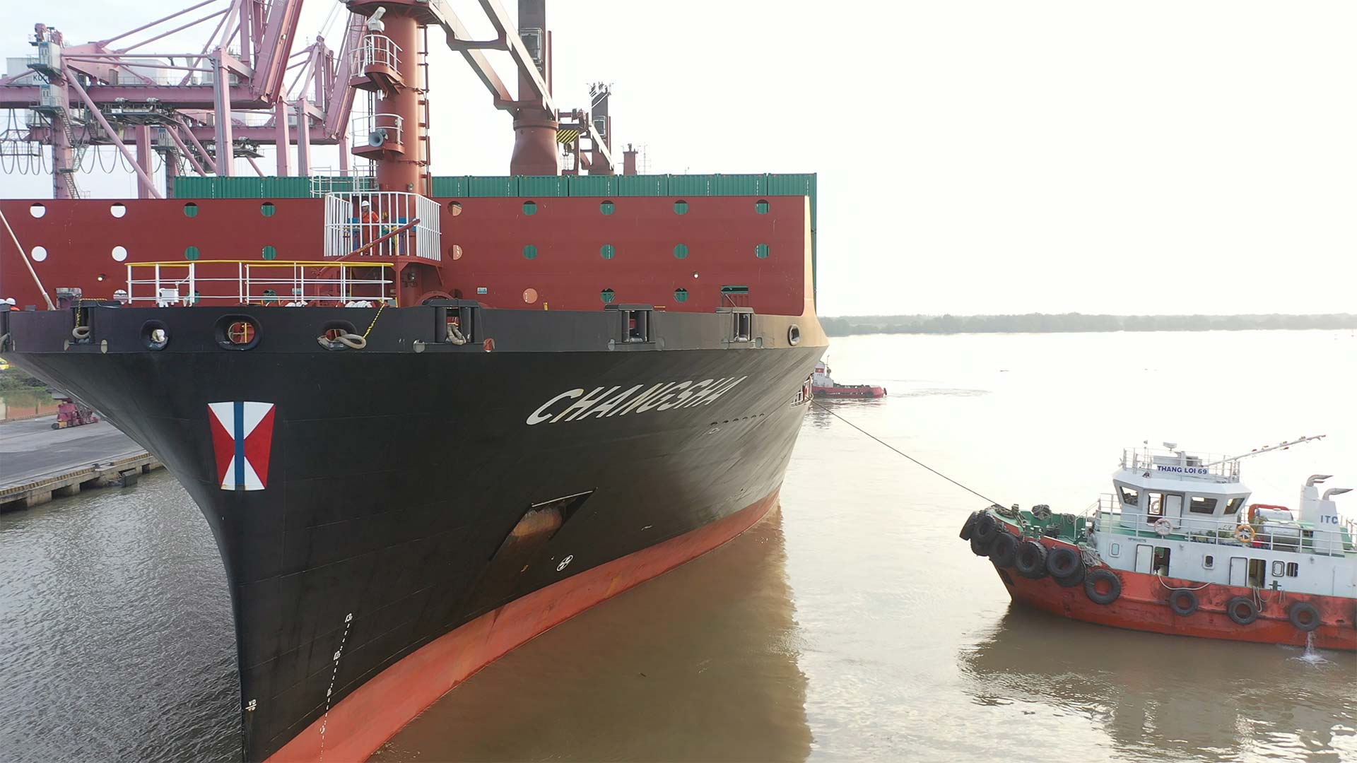 Supply Chain Solutions & Logistics Services - We're on it! | UWL, Inc.